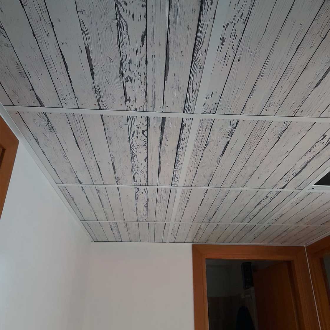 Pannelli per Controsoffitto Legno Decapato - sky-tile
